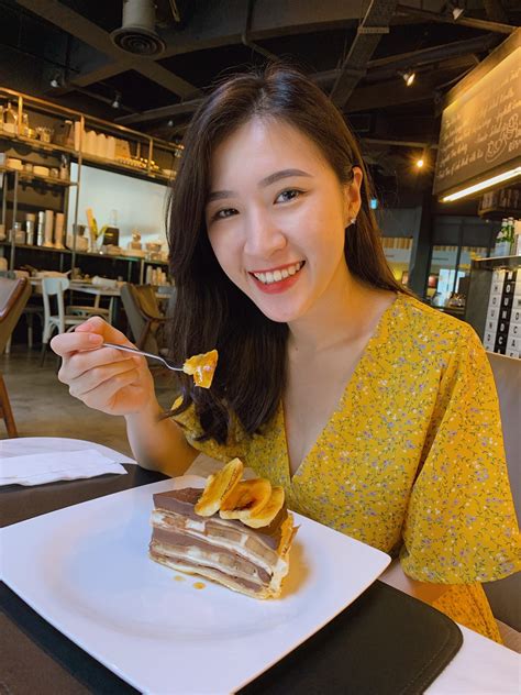 鹹甜鹹甜的好味道，三種調味料完成 聖誕節要到了，影片跟著下雪了🤣 ️ 炙燒過後的味噌美乃滋加上雞腿肉真的很配 在日本節目上看到比例，趕快記下來