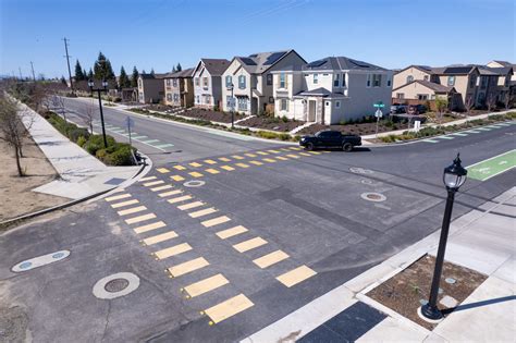 Sr 113sports Park Drive Pedestrian Overcrossing In Woodland Ca City