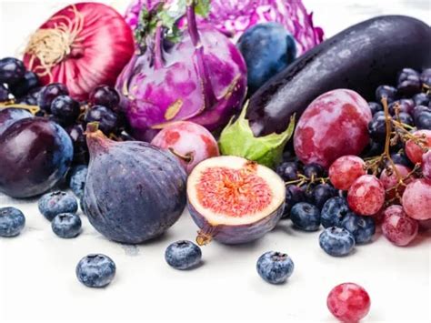 14 Delicious Purple Fruits To Include In Your Diet