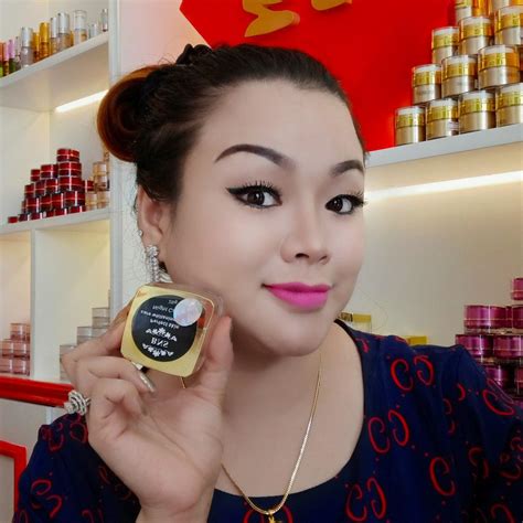 មានសប្បុរសជនចង់ជួយព្យាបាលក្មេងដំបៅមាត់នេះប៉ុន្តែអត់ស្គាល់កន្លែងរស់នៅបងប្អូនជួយshareឲ្យបានដឹងផង