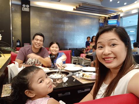 Taking More Selfies With My Oppo F Youth Mommy Peach