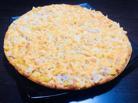 Пицца "Ананас с курицей"
