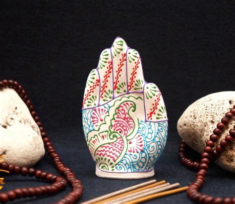 Підставка ладошка біла No2 Bm — ціна 204 грн у каталозі Статуетки