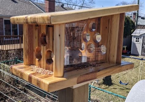 Pallet Wood Bird Feeder Free Woodworking