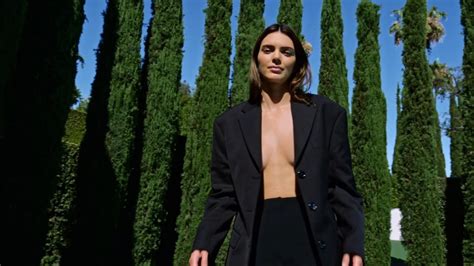 Kendall Jenner S Braless Tits For Jimmy Choo Photos GIF The Fappening