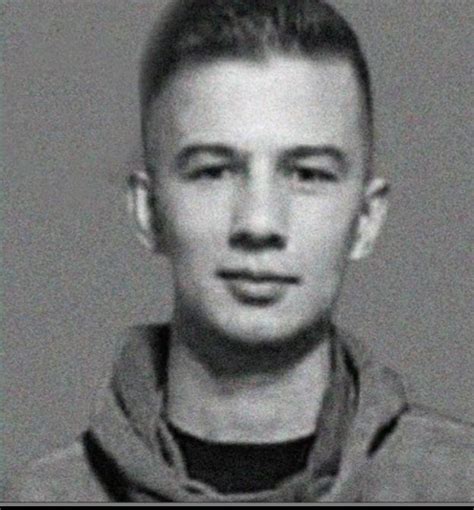 پاکبان هم جزو منابع انسانی است فرقی نمیکند نخبه باشی، دکتر باشی، مهندس باشی، حقوقدان باشی یا یک