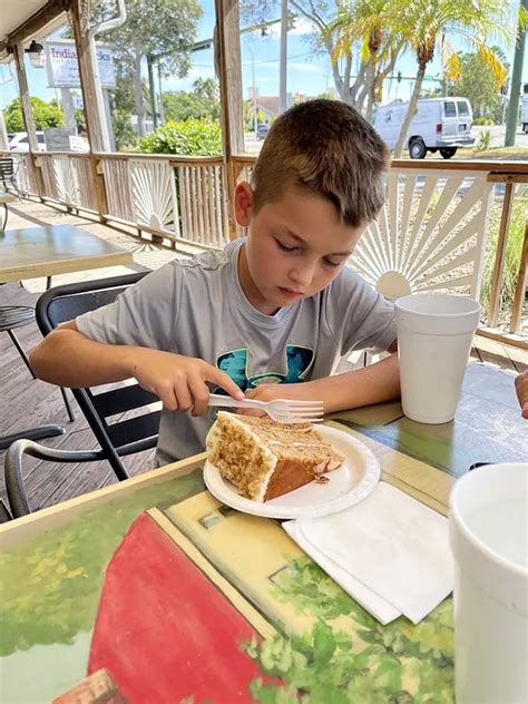 This Unassuming Bakeshop In Florida Serves A Key Lime Pie Thats