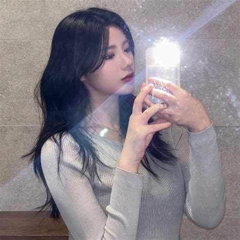 합정 미용실 에이엠톤 수지 허쉬펌 레이어드컷 세미허쉬펌 슬릭펌 알잖아요 허쉬펌 예쁜거 레이어의 텍스처들이 돋보이는 페미닌함 속 트렌디한 힙스러움 📸 원하시는