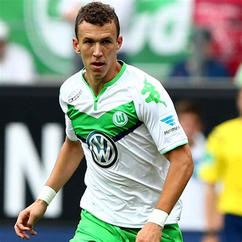 Download Ivan Perisic In Green Jersey Wallpaper