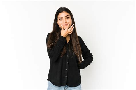 Retrato De Una Joven Hermosa Foto Premium