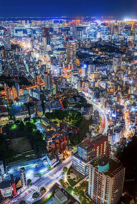 منظر ليلي ساحر لطوكيو ، اليابان 🇯🇵