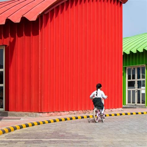 Shreesh Design Studio Builds Babe As Colourful As The Minds Of Its Users