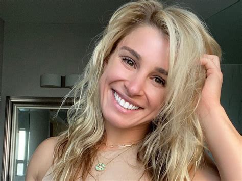 Hannah Goldy In Bathing Suit Says Hey — Celebwell