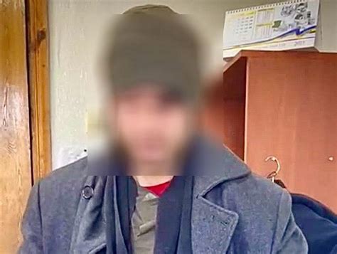 Пошкодив банер і прапор України у Дніпрі повідомили підозру 34 річному чоловіку • Новини