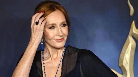 J K Rowling La Strega Sbagliata Ecco Il Podcast Che Racconta La