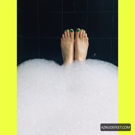 SofÍa Gala Feet Aznudefeet