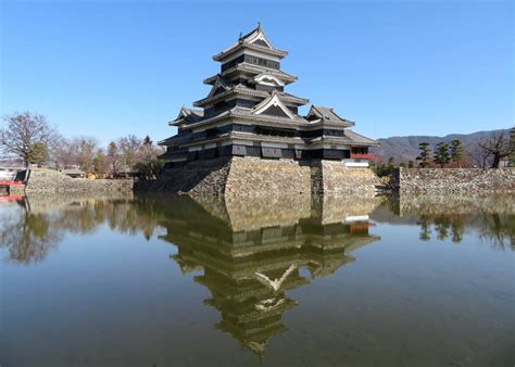 国宝 松本城の徹底ガイド！現存する日本最古の五重天守、見どころや絶景スポットまとめ Live Japan 日本の旅行・観光・体験ガイド