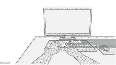 컴퓨터에서 작업하는 사람입니다 컴퓨터를 사용합니다 인간의 손 컴퓨터 모니터 및 컴퓨터 마우스의 다각형 벡터 그림 직장 개념 게이머에 대한 스톡 벡터 아트 및 기타 이미지
