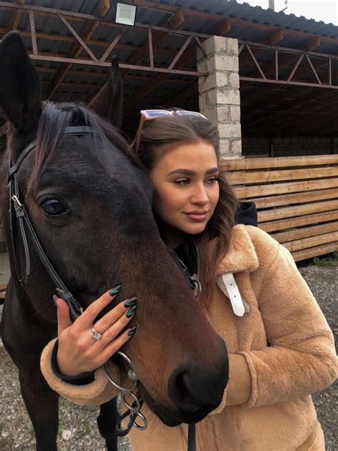 Фото с лошадьми Фото с лошадьми Лошадь и девушка фотография Летняя