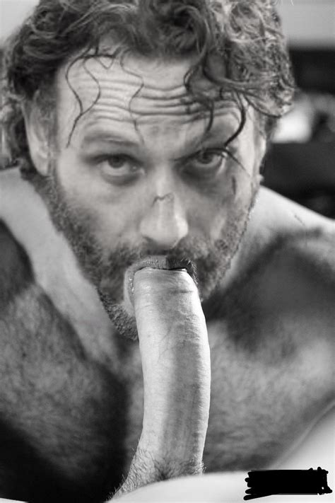 post 5828942 andrew lincoln fakes rick grimes the walking dead