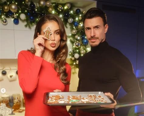 Как празуват Коледа българските звезди