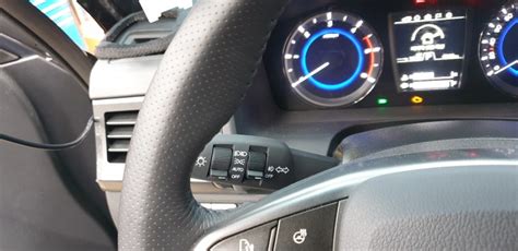 쌍용 렉스턴 오토라이트 우적감지기레인센서 안전사고 예방을 위한 후진시 자동깜빡이 후깜 설치를 통한 기본옵션 차량을 순정 정품으로 업그레이드 하는 방법 Tip