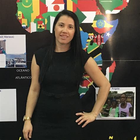 Danielle Reis Youtube