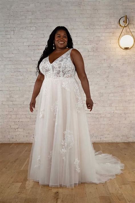 How To Wear A Blush Wedding Dress Dresses Images 2025 Page 4