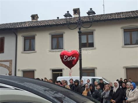 A Mozzanica Lultimo Saluto A Ester Bergamonews
