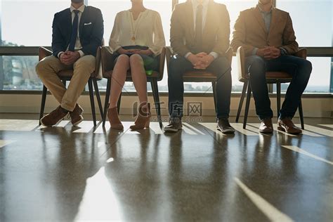 排队等待新职位。高清摄影大图 千库网