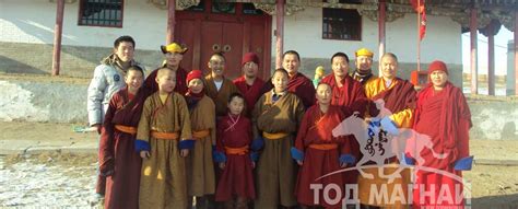 “Шанхын баруун хүрээ хийд” ийнхэн Тусгаар тогтнолын өдрийг тэмдэглэв