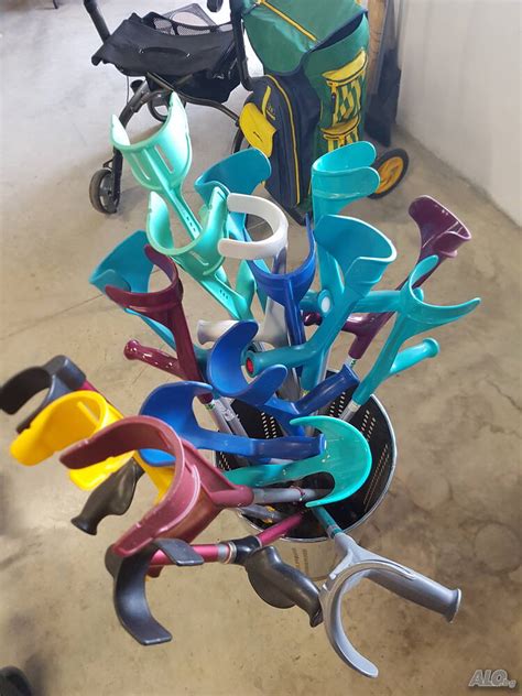 Патерици тип канадки Терапевтични и ортопедични продукти Помощни средства Сливен Пате