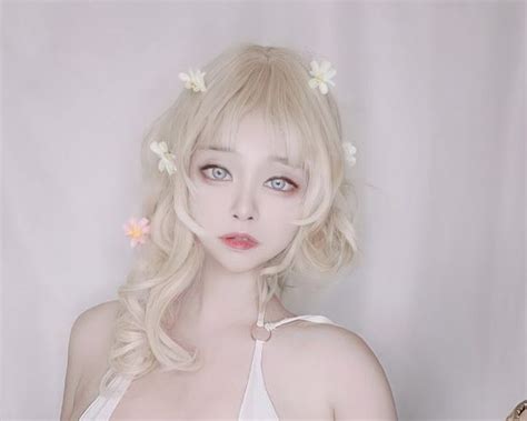 Cosermeenfox 化身《终末的女武神》中的阿佛洛狄忒女神福花兔