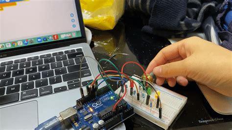 Circuit Design Arduino With MBlock