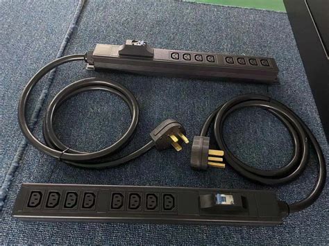 Basic Meter Pdu 8 Outlets C13 Socket Standard 220v 250v 50a Rack Power Distribution Unit Usa L6