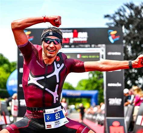 Triatlonists Vadims Popovs Kvalificējas Pasaules čempionātam Ventspils