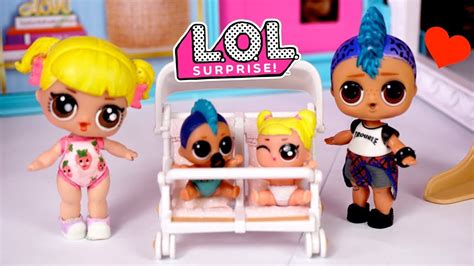 Barbie Doll Babysitting LOL Baby Goldie & Punk Boi Family - YouTube