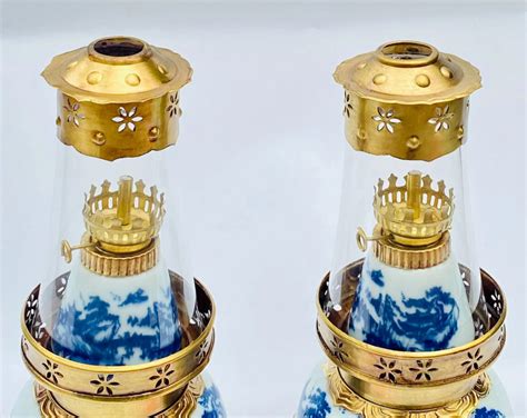 Đèn Dầu Sứ Bát Tràng