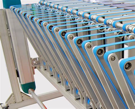 Lifting And Feeding System For Solar Cells