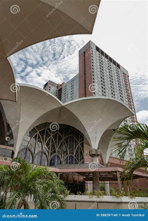 A Mosque With Classic White Architecture Editorial Photo