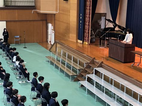 卒業式の練習（6年生）[活動報告] 紀の川市立池田小学校