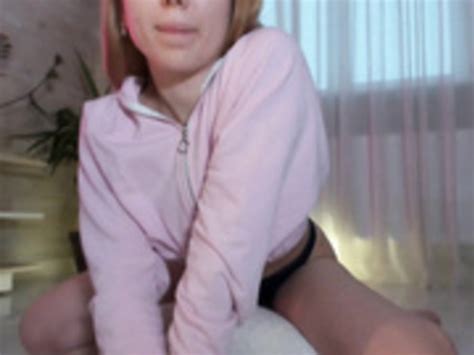 Videos Tagged With Meryfoxxx