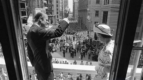 Relive Queen Elizabeth Iis Visit To Boston In 1976 Pwpk