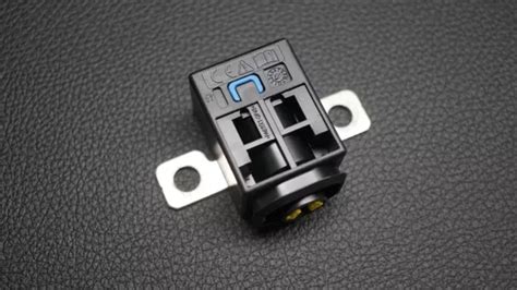 Genuine Mercedes Benz Battery Disconnect Fuse Pyroswitch Pyrofuse N000000006967 £46 80 Picclick Uk