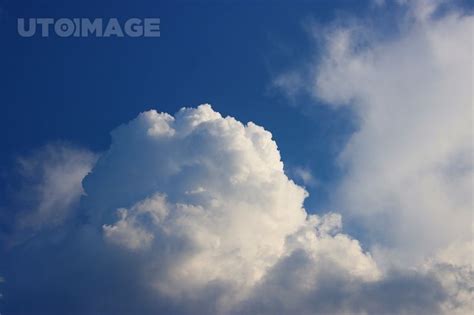 파란하늘 뭉게구름 Kimgs4725 사진 파란 하늘 하얀 구름 뭉게구름 높은 청정 순수 우주 과학 자연 환경 맑은 깨끗한 배경 오브젝