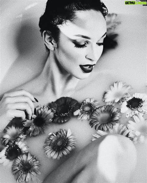 Ruby Modine Wiki Biography Age Gallery Spouse And More