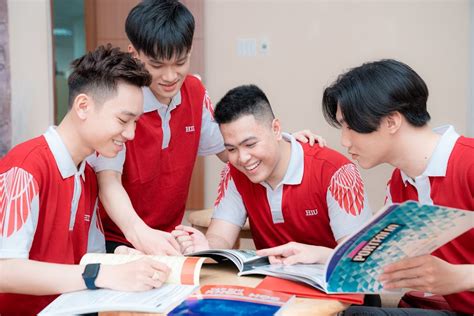 Học Văn bằng Quản Trị Kinh Doanh học online