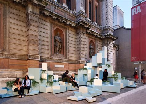 Unexpected Hill Provides Seating At The Royal Academy Of Arts