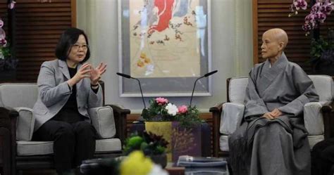 慈濟捐贈完成簽約 行政院表示將與台積電鴻海同步供貨 政治 CTWANT