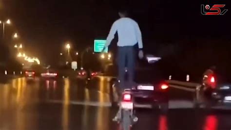 ببینید حرکت عجیب مرد موتور سوار وسط خیابان‌